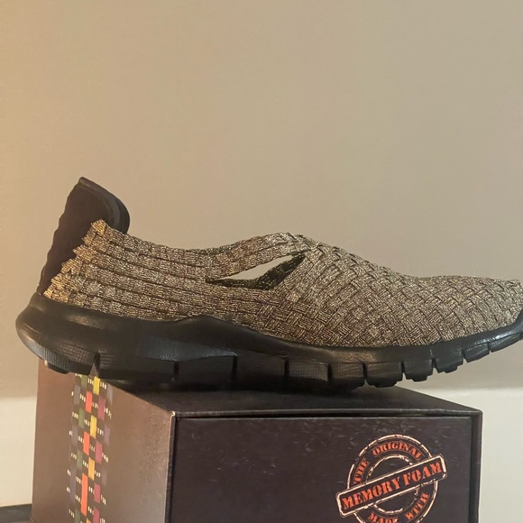 bernie mev. | Shoes | Bernie Mev Britney Bronze Slipper Shoes Nib Sz 4 ...
